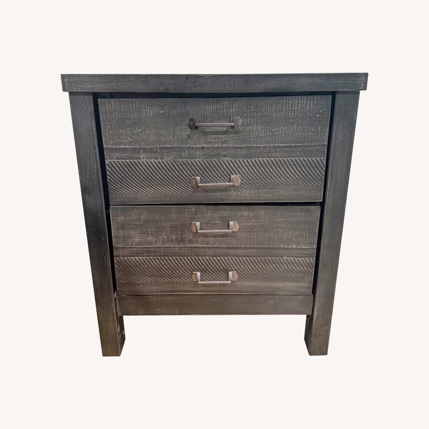 Pair of Night Stands - AptDeco