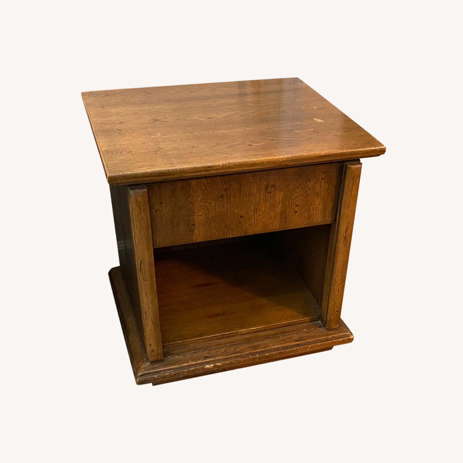 Classic Henredon Nightstands - AptDeco