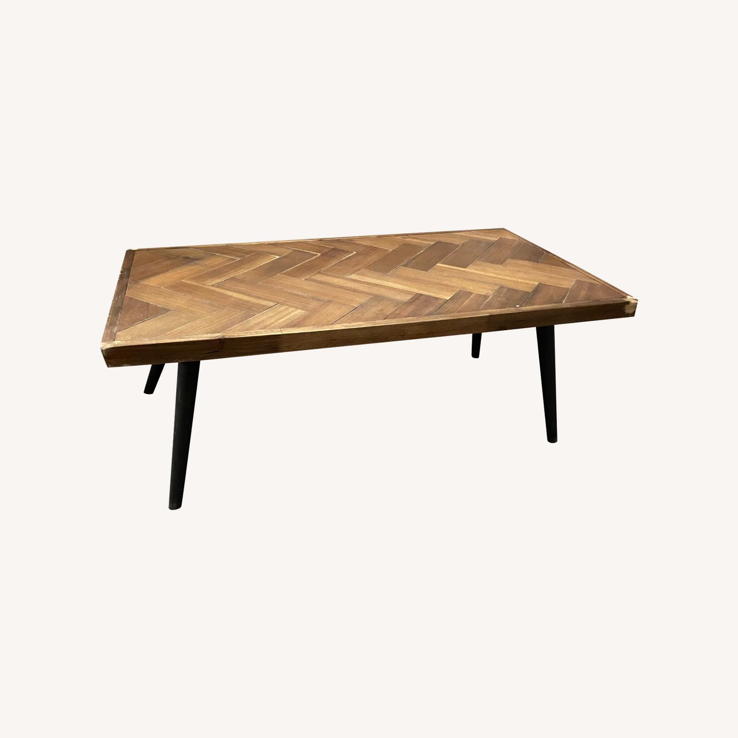 Table for Resting Room - AptDeco