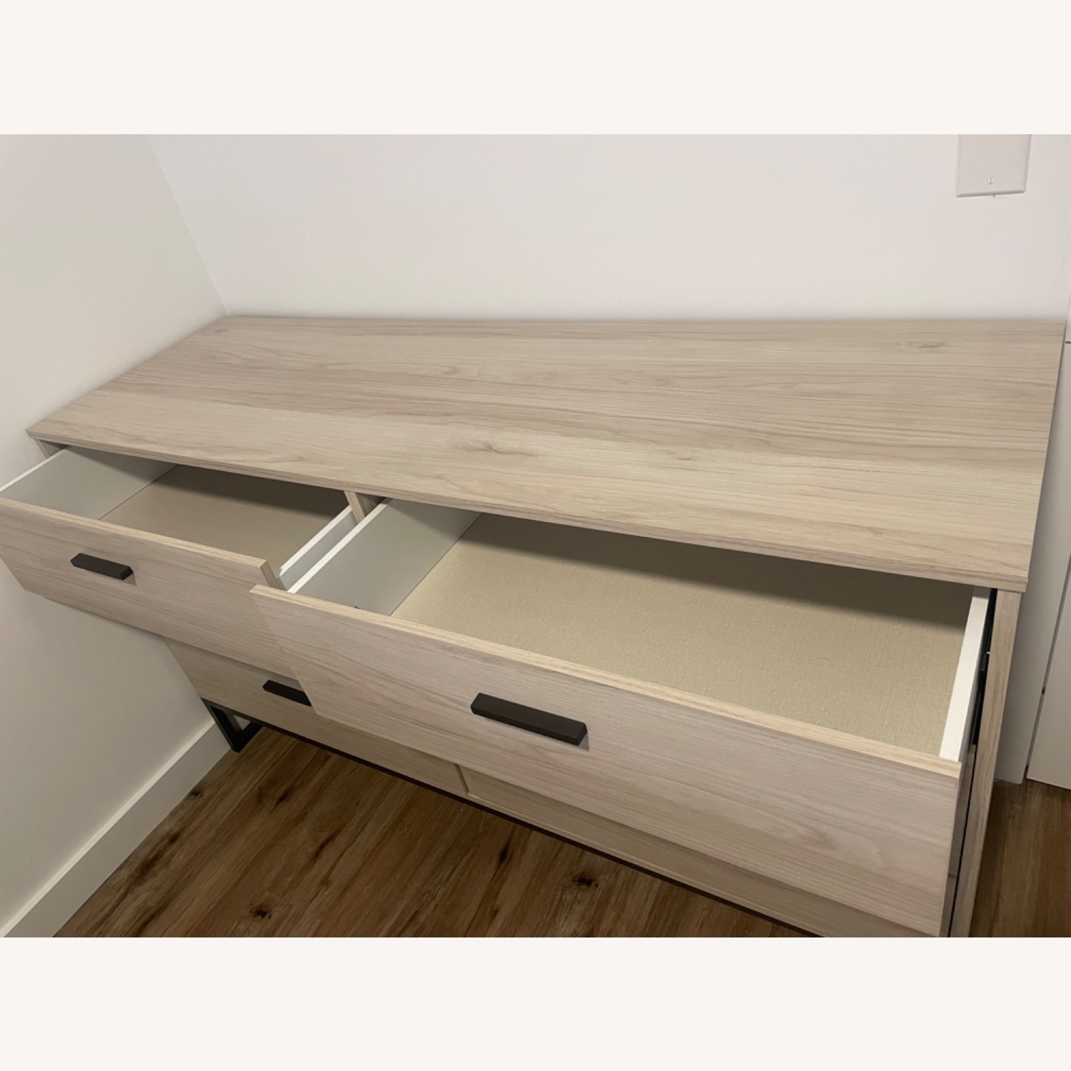 Ashley Furniture Socalle Modern Sleek 6 Drawer Dresser - AptDeco