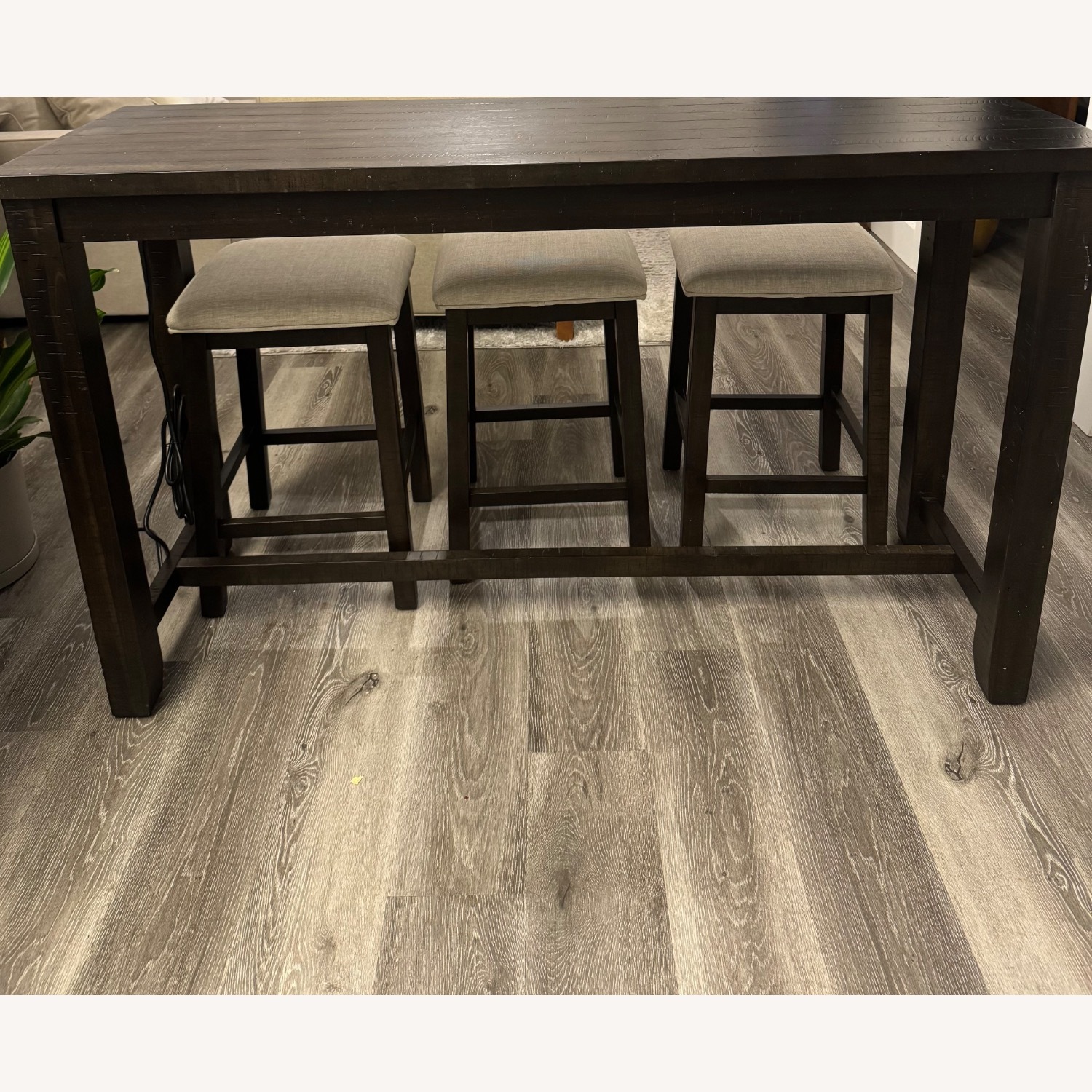 Kitchen Island with 3 Stools - AptDeco