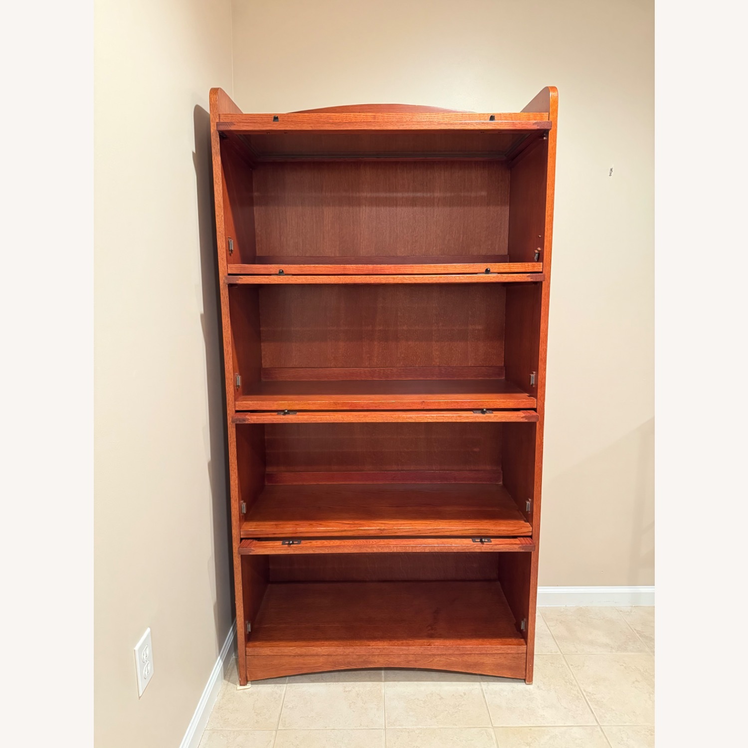 Levitz Storage Caninet 4 Shelves - AptDeco
