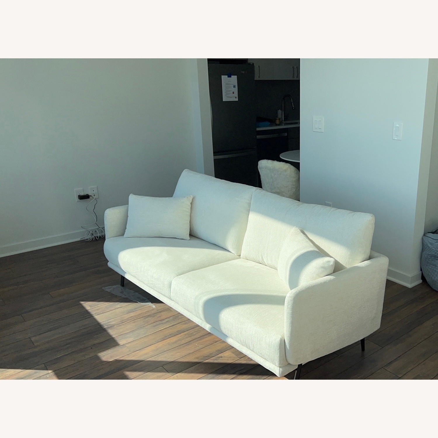 Wade Logan 77 Round Arm Sofa - AptDeco