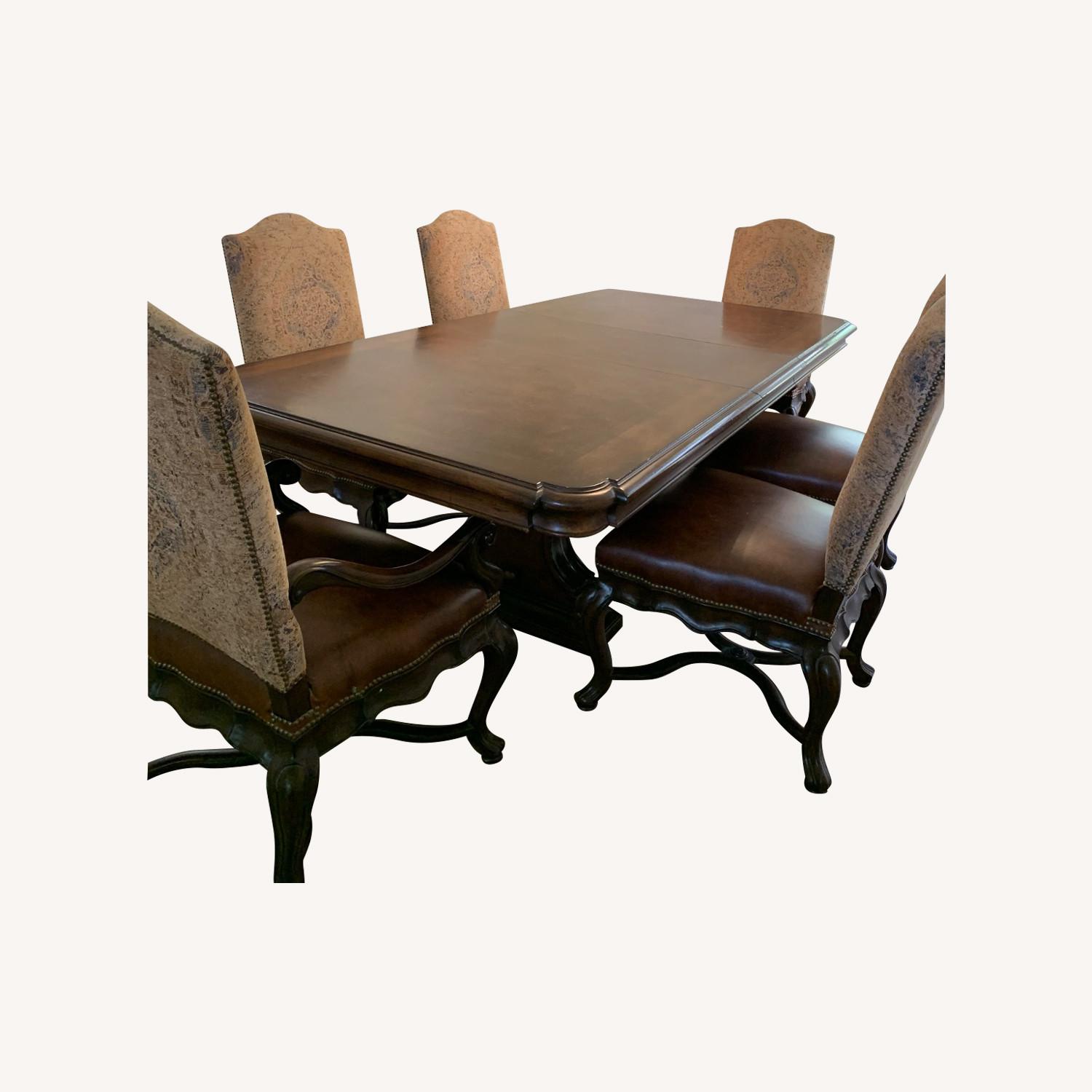Thomasville Hamingway Dining Set - AptDeco