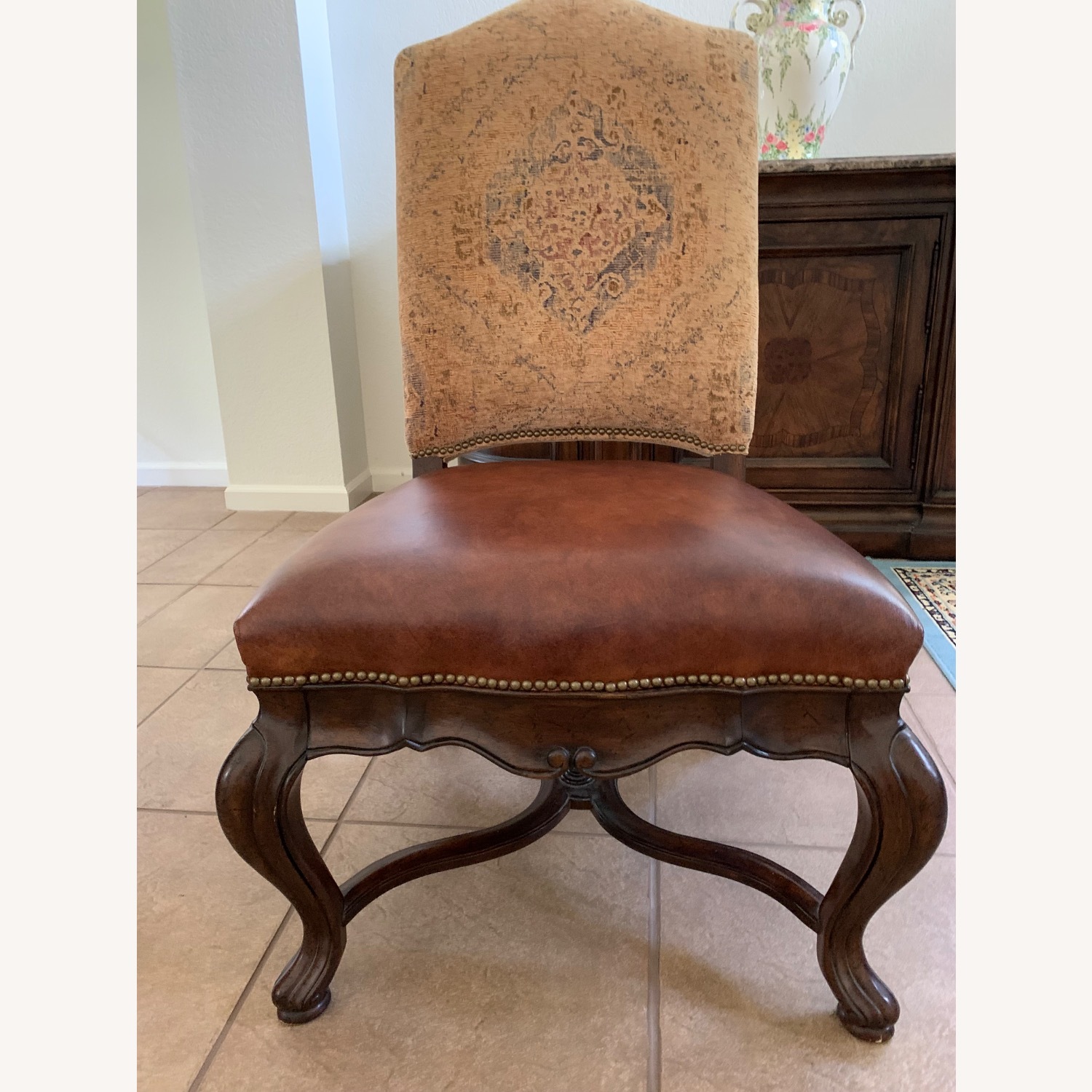 Thomasville Hamingway Dining Set - AptDeco