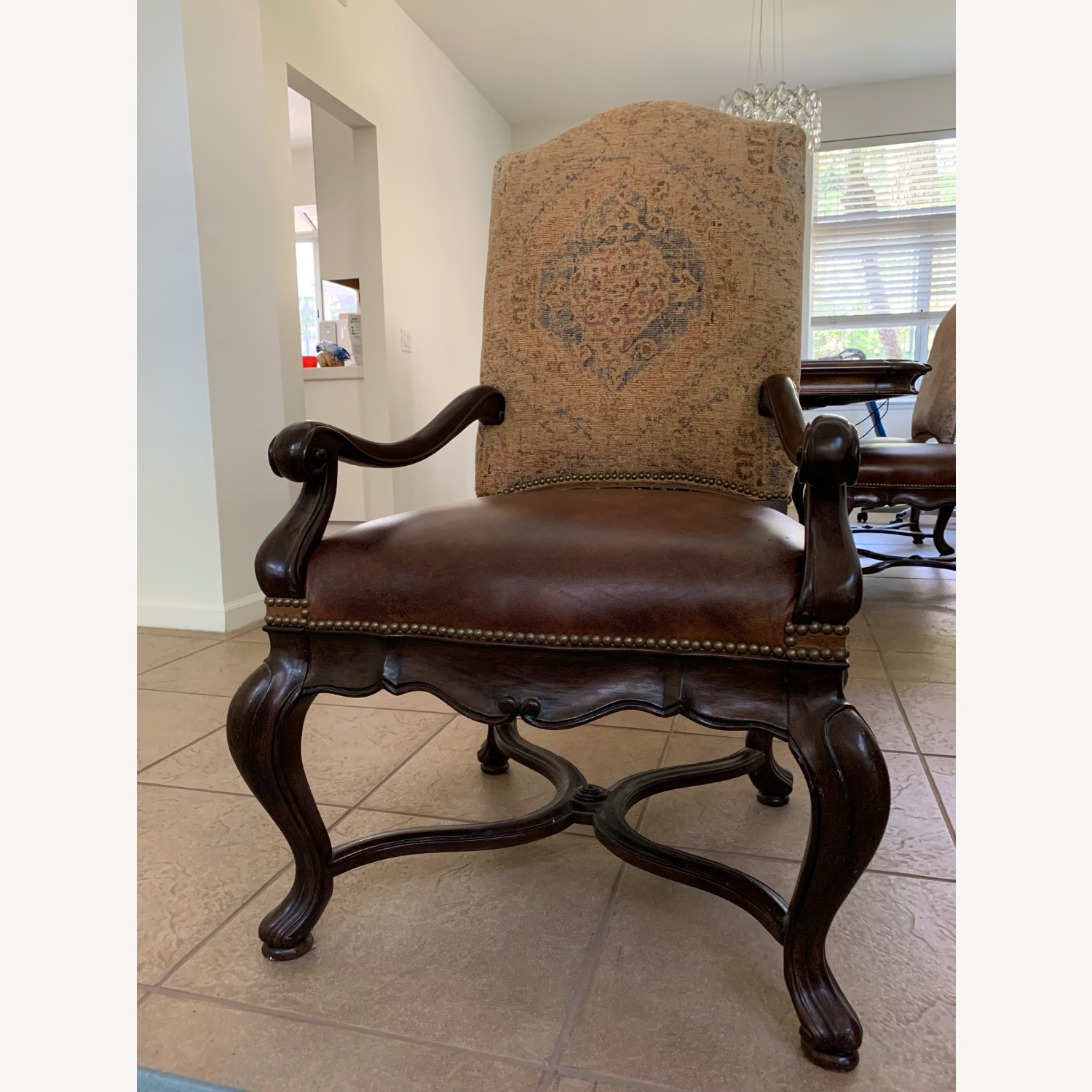 Thomasville Hamingway Dining Set - AptDeco