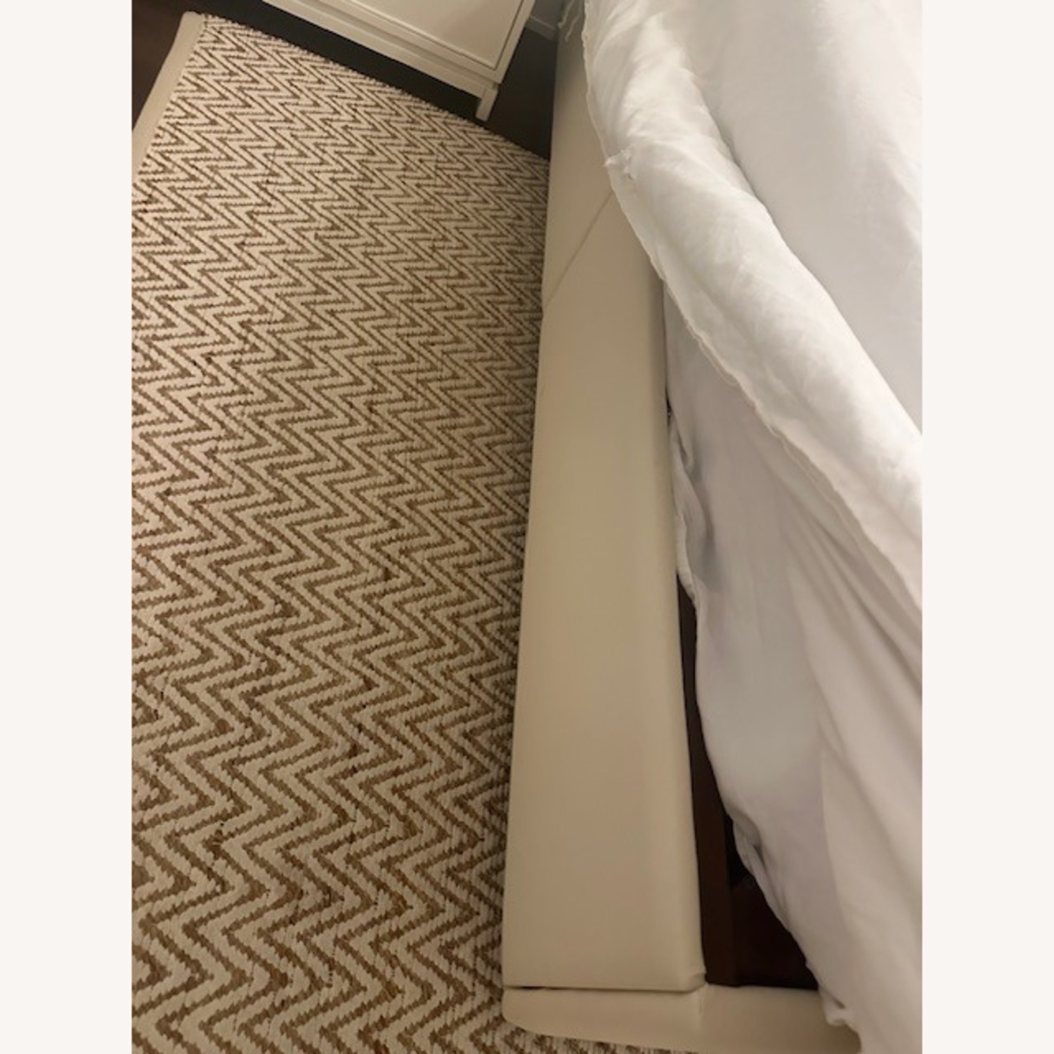 West Elm Jute Chenille Herringbone Rug 8X10 - AptDeco