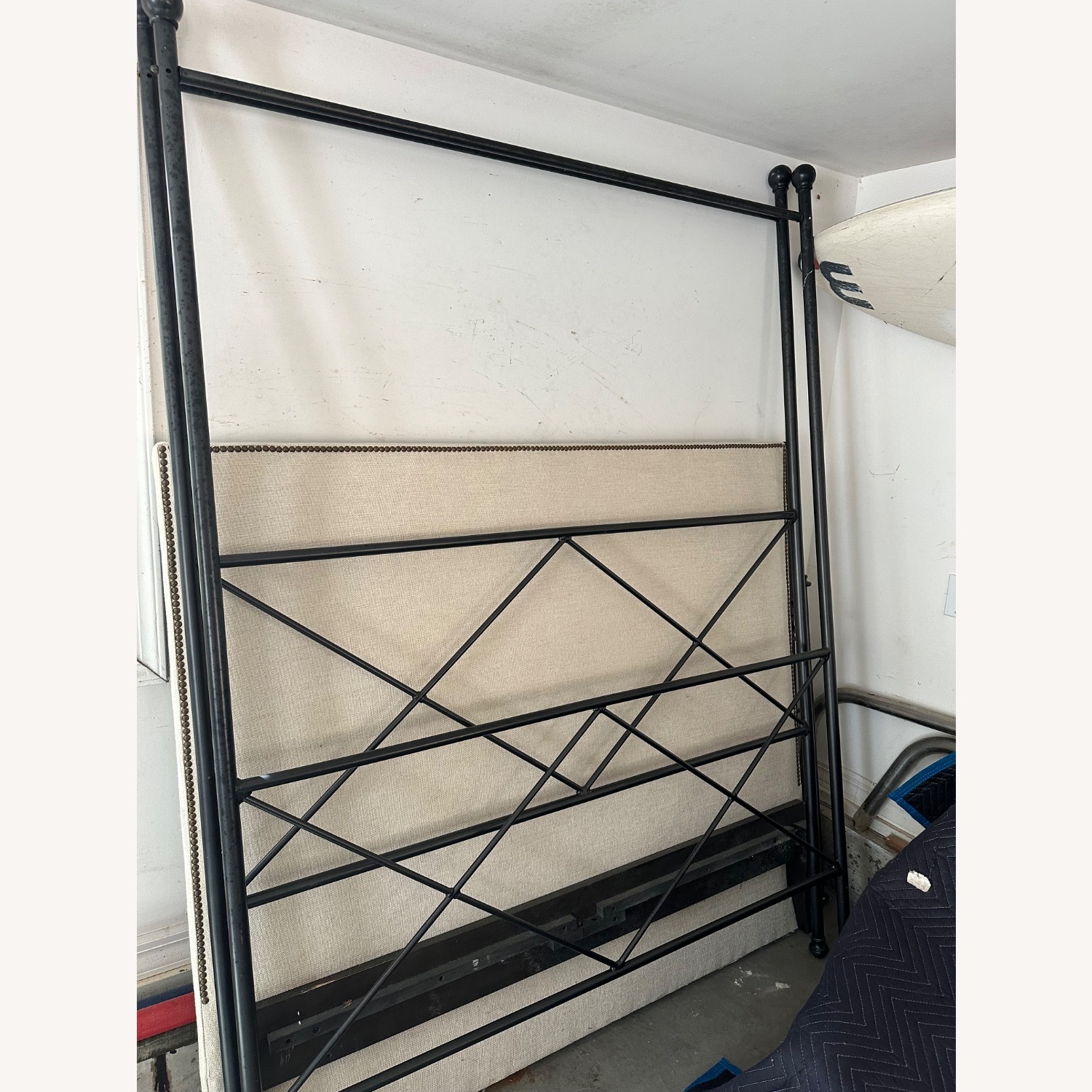 Pottery Barn Black Metal Post bed - AptDeco
