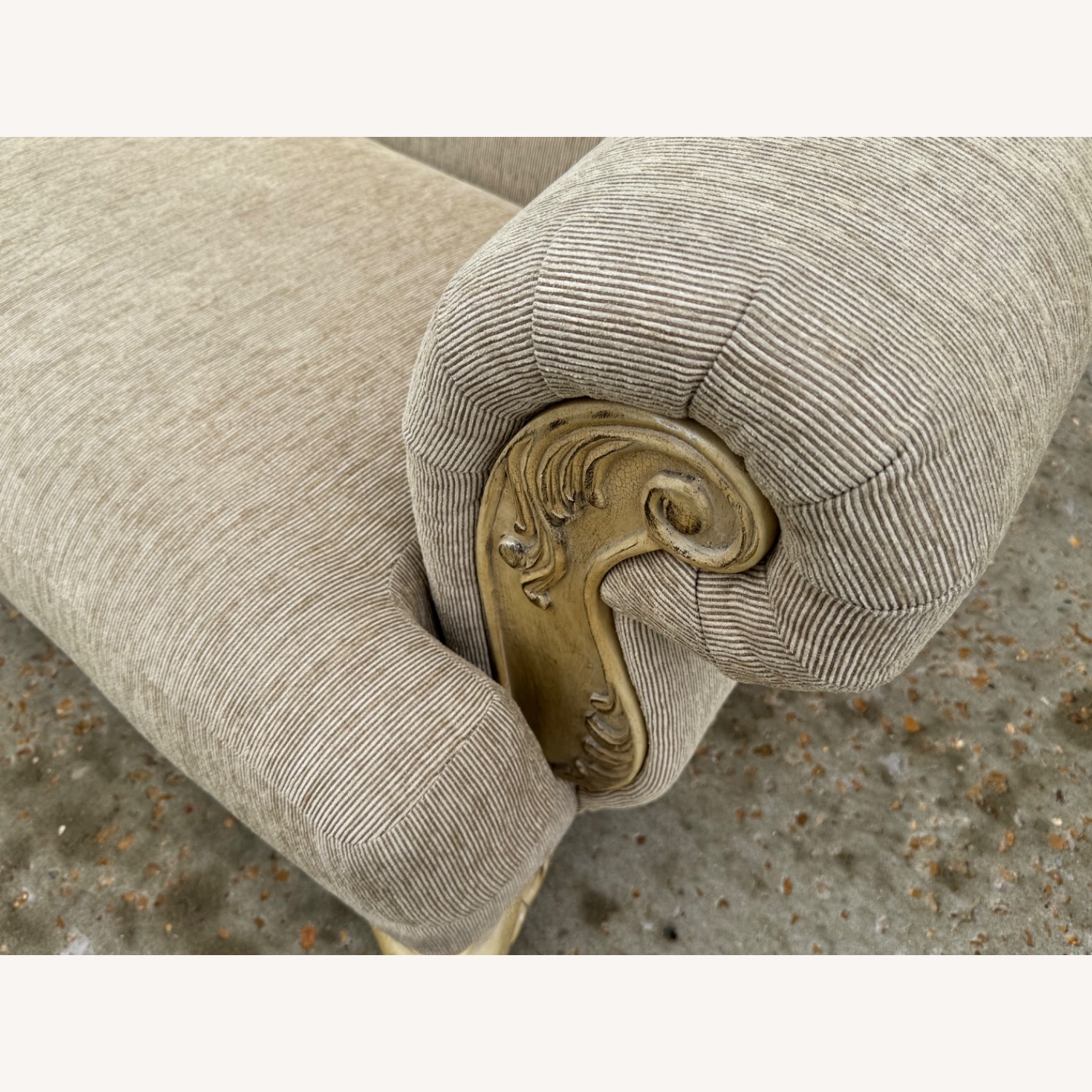 Schnadig Camelback Sofa - AptDeco