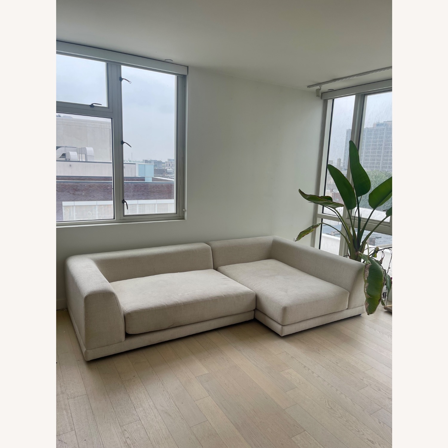 CB2 Uno 2-Piece Sectional - AptDeco