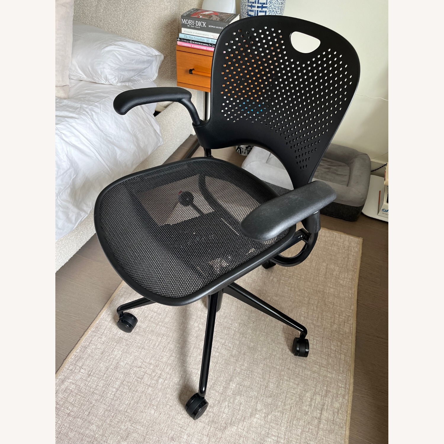 Herman Miller Caper Multipurpose Officer Chair - AptDeco