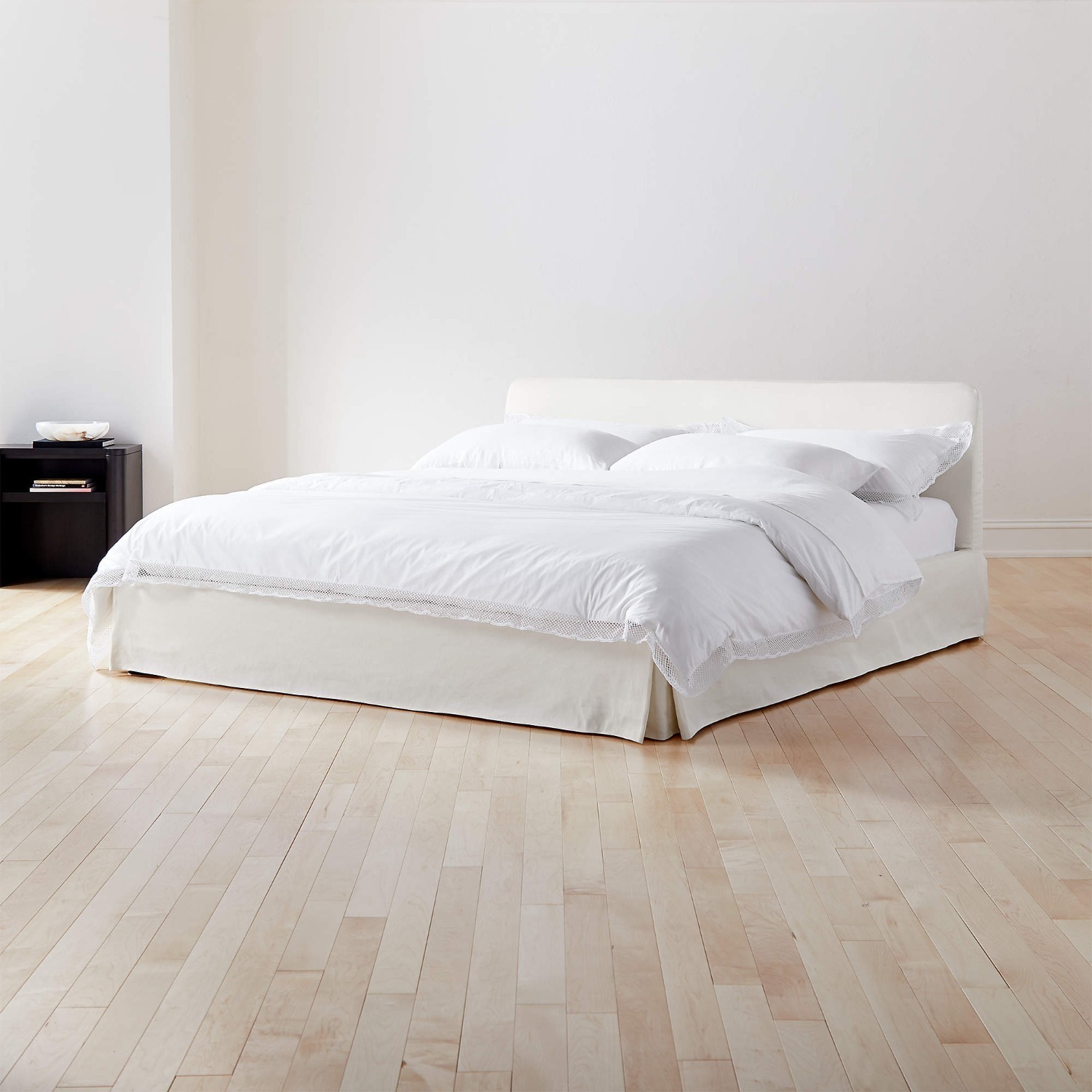 CB2 Low Profile Slipcover Ivory King Bed - AptDeco