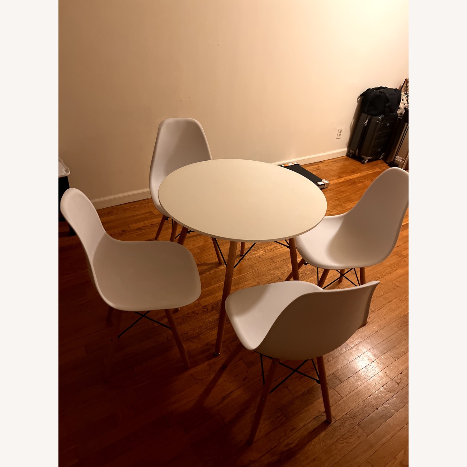 Aleppo 4 - Person Dining Set - AptDeco