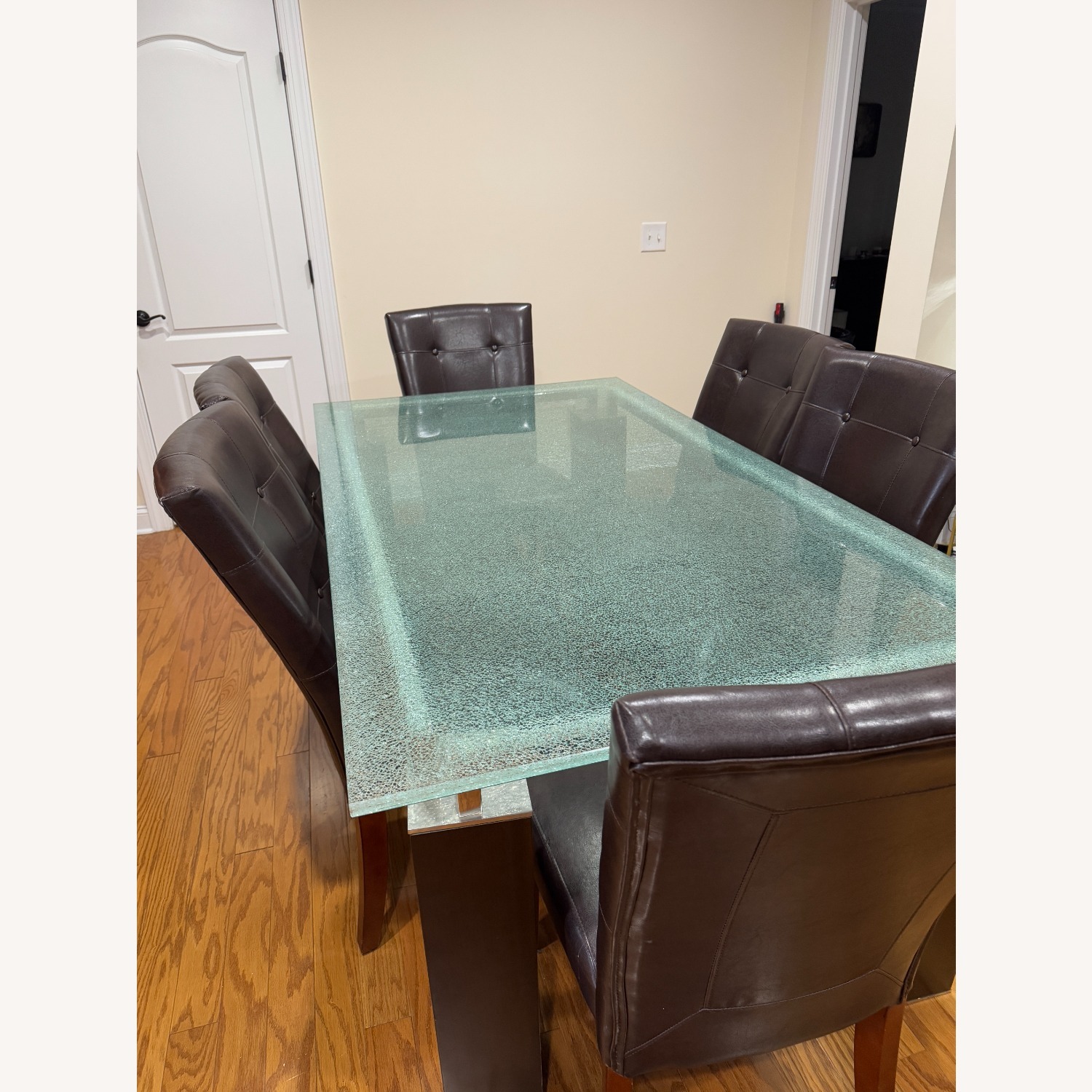 Havertys Dining Table - AptDeco