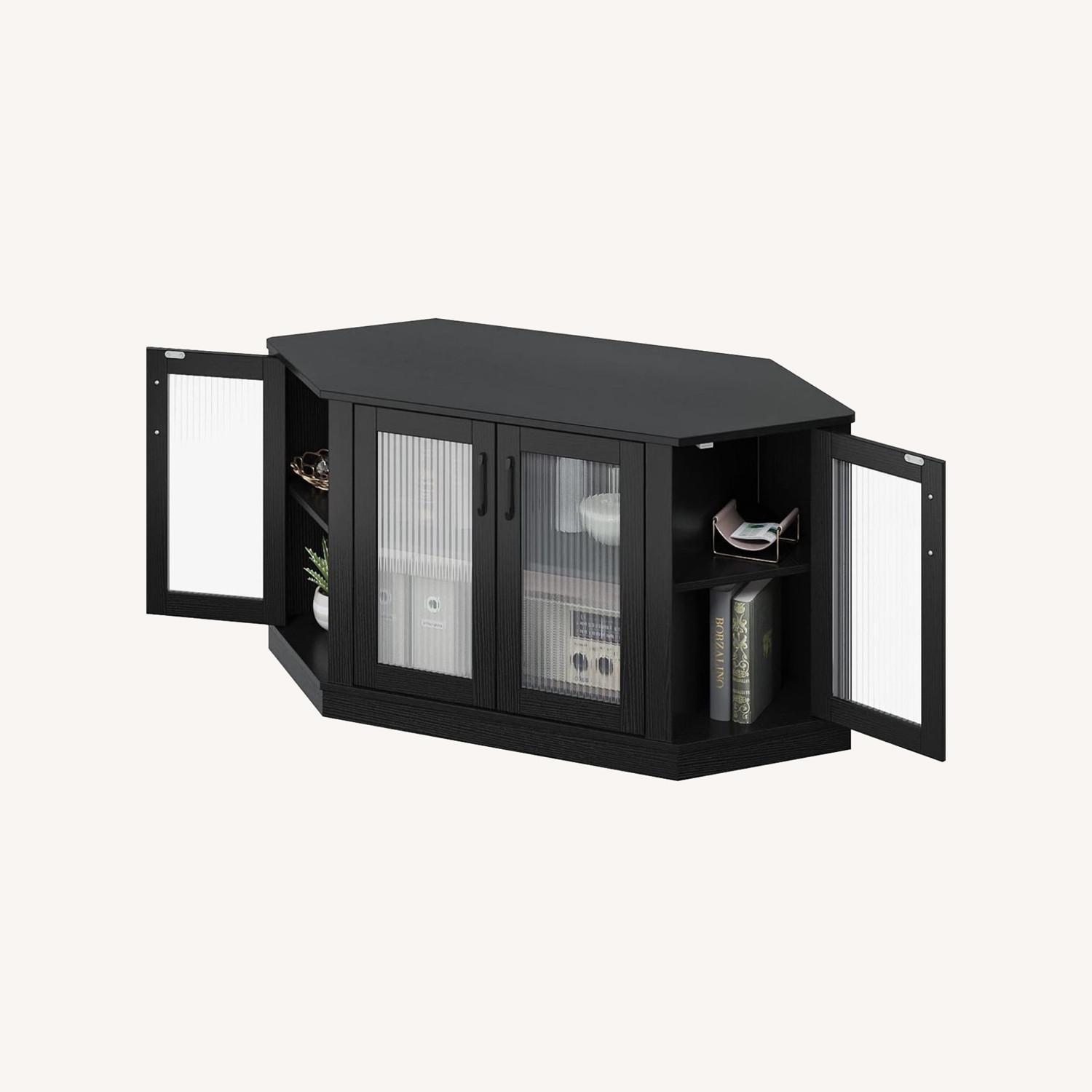 Panana Corner TV console - AptDeco
