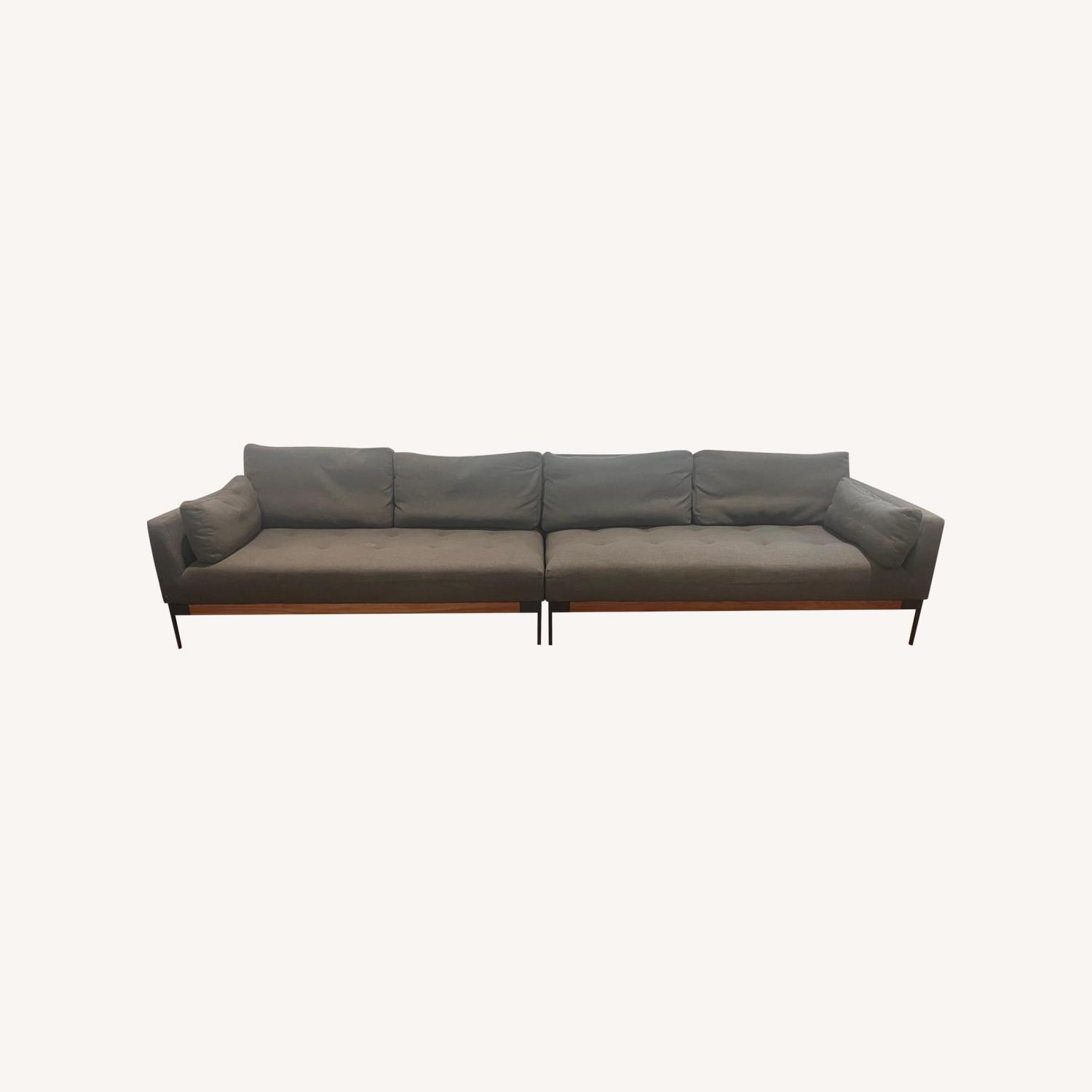 Castelery Eathan Sofa - High End - AptDeco
