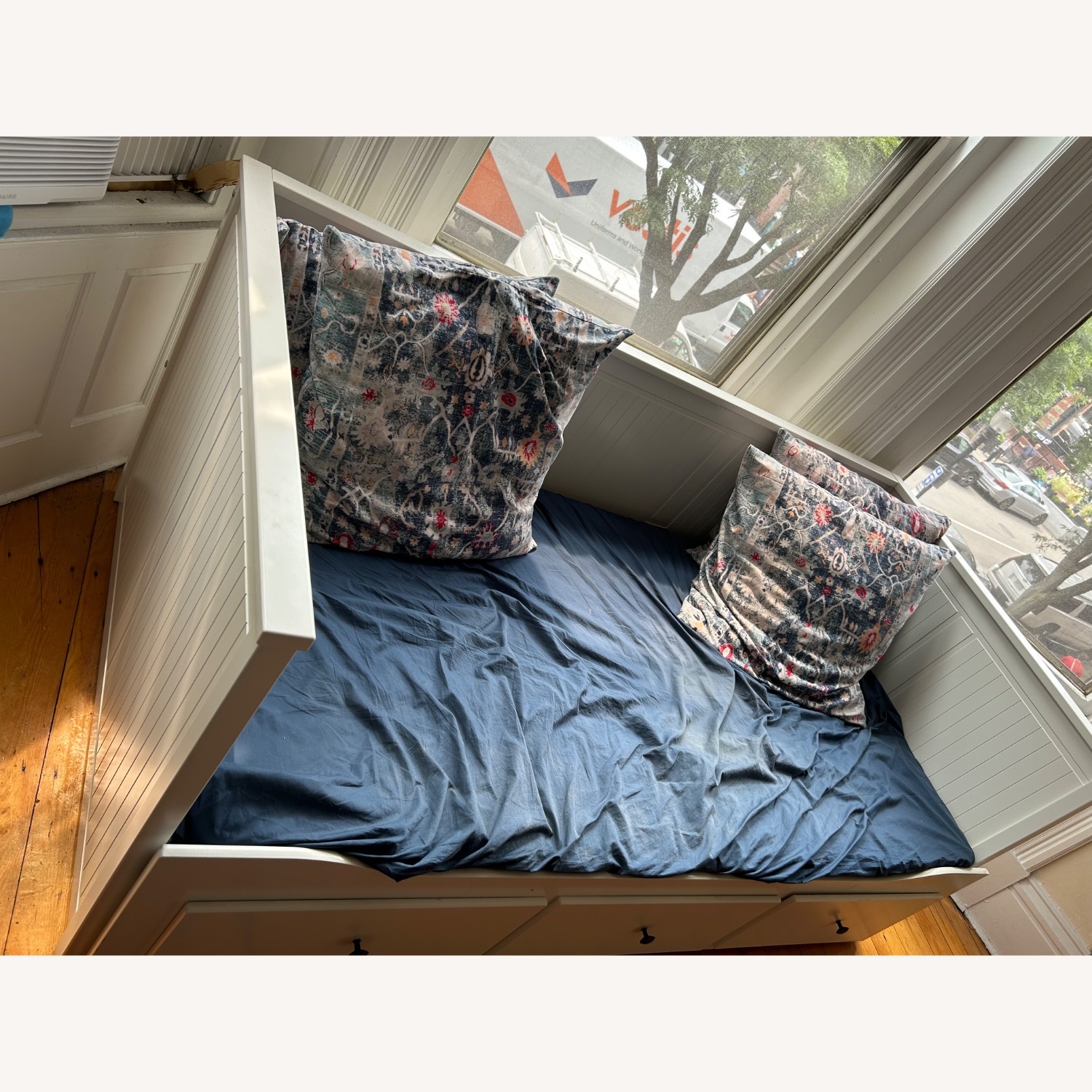 IKEA Hemnes Daybed Futon - AptDeco