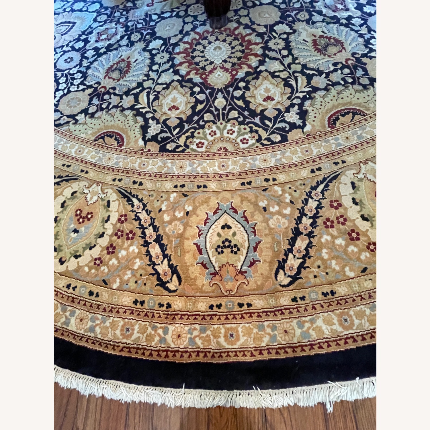Round Persian/Oriental Rug - AptDeco