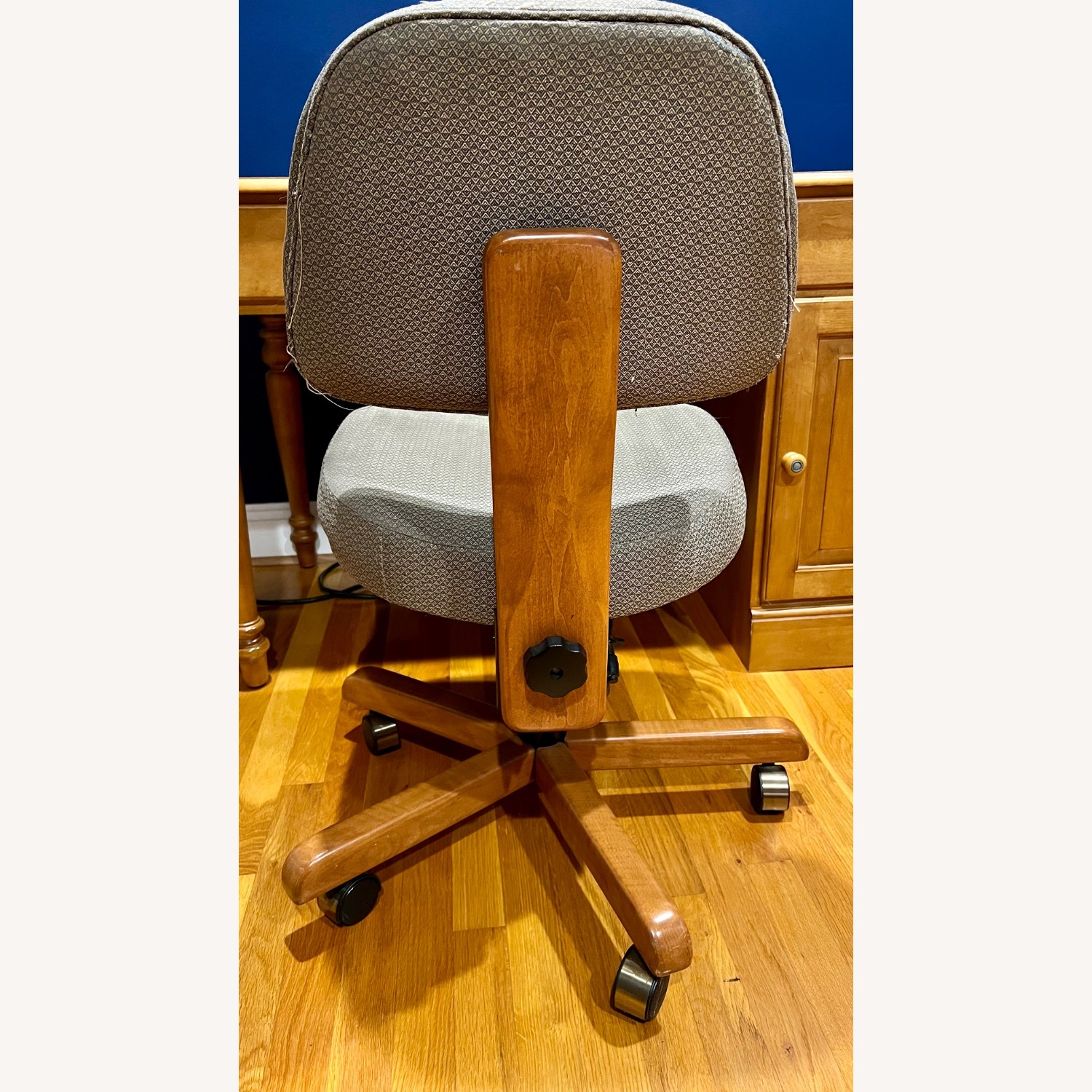 Ethan Allen Desk Chair - AptDeco