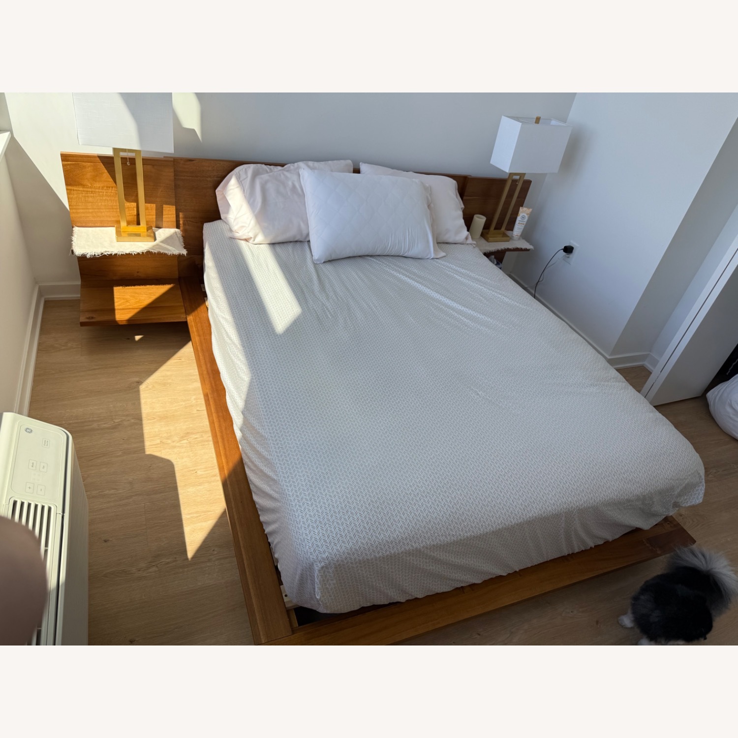 CB2 Andes Platform Queen Bed with Nightstands - AptDeco