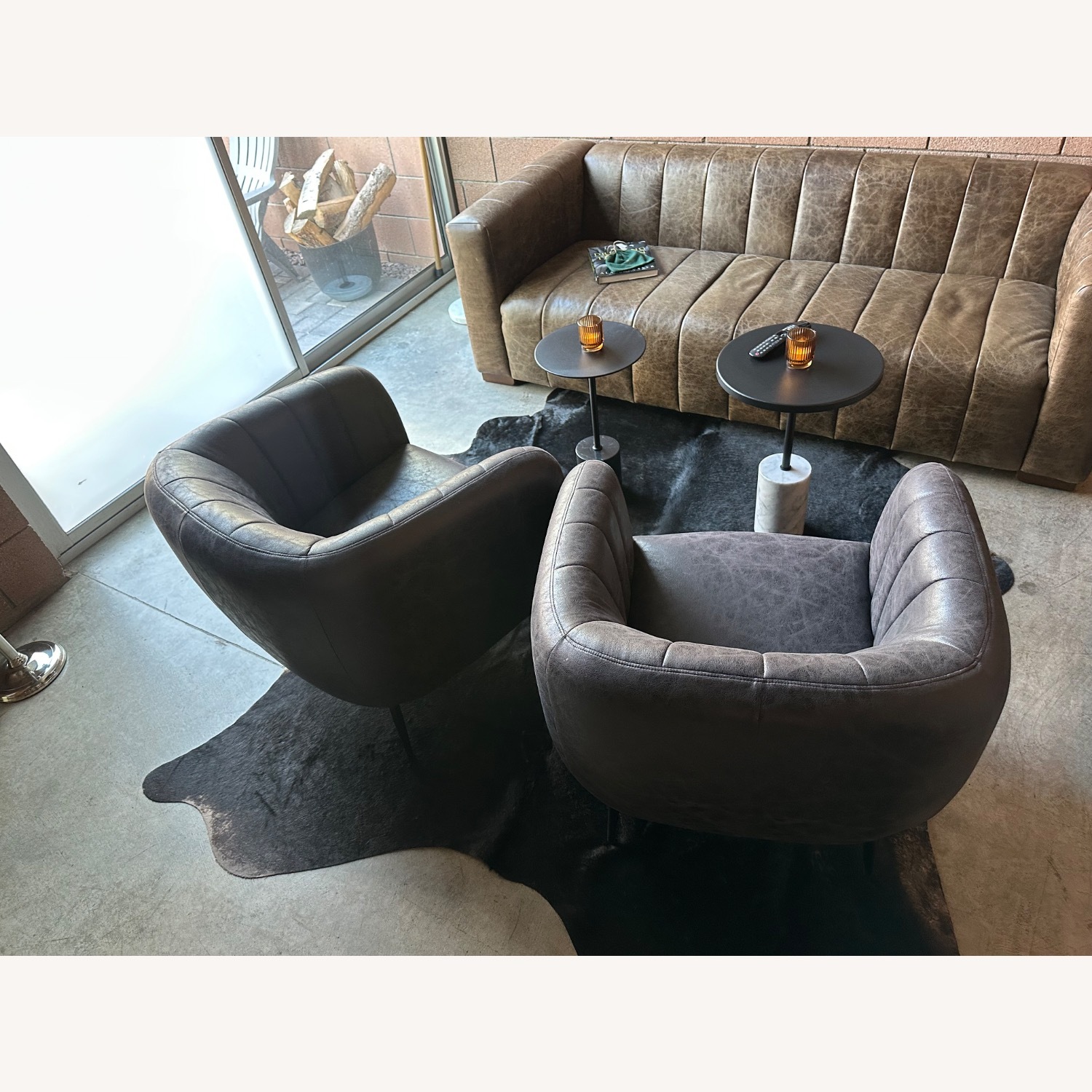 Modern Tufted Barrell Chair - AptDeco