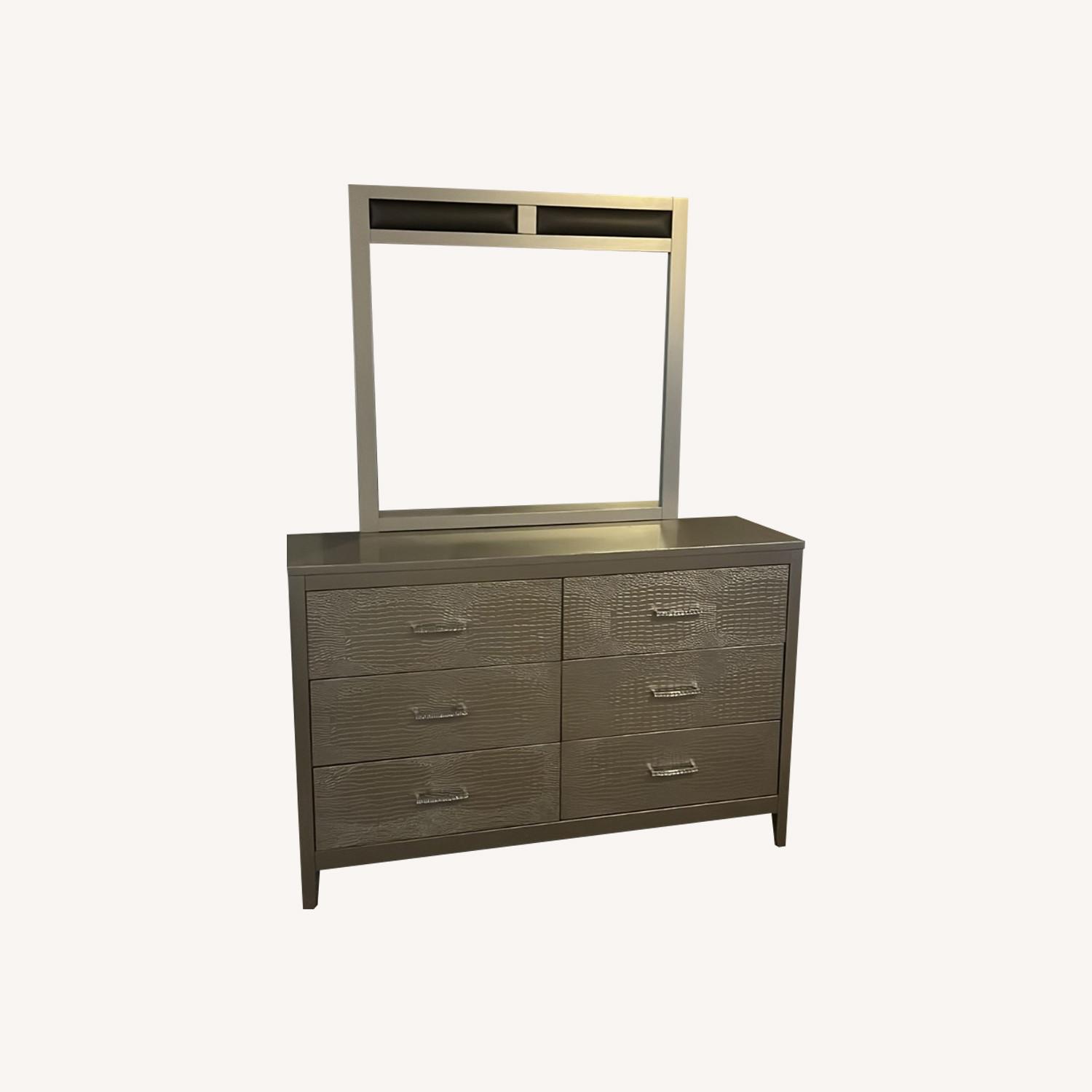 Silver Metallic 6 Drawer - AptDeco