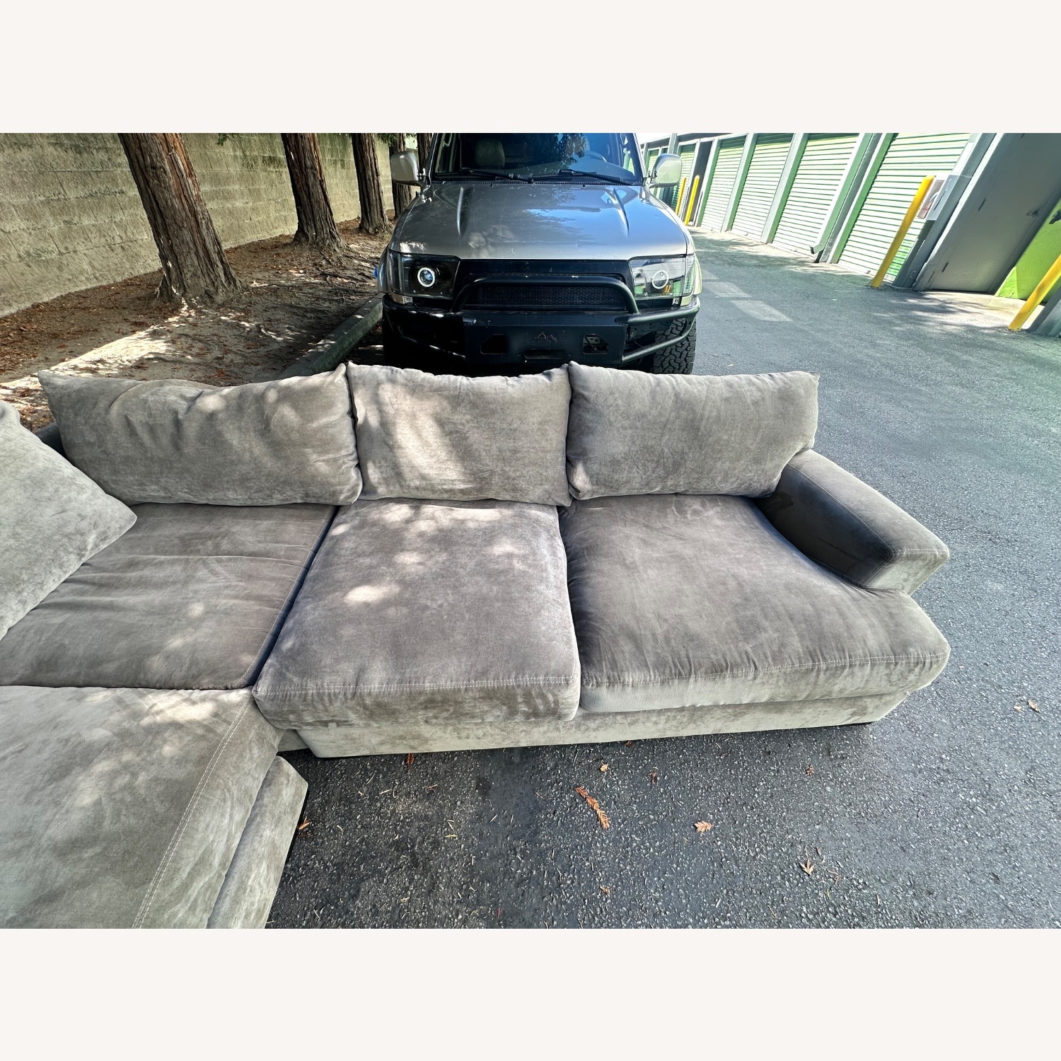 Jonathan Louis Carlin Light Gray Fabric 3+ Piece Sectional - AptDeco