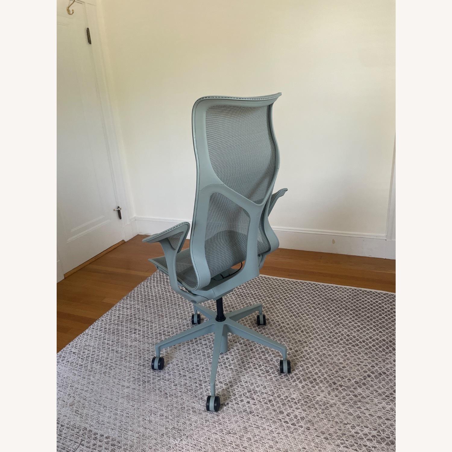 Herman Miller Cosm Chair - AptDeco