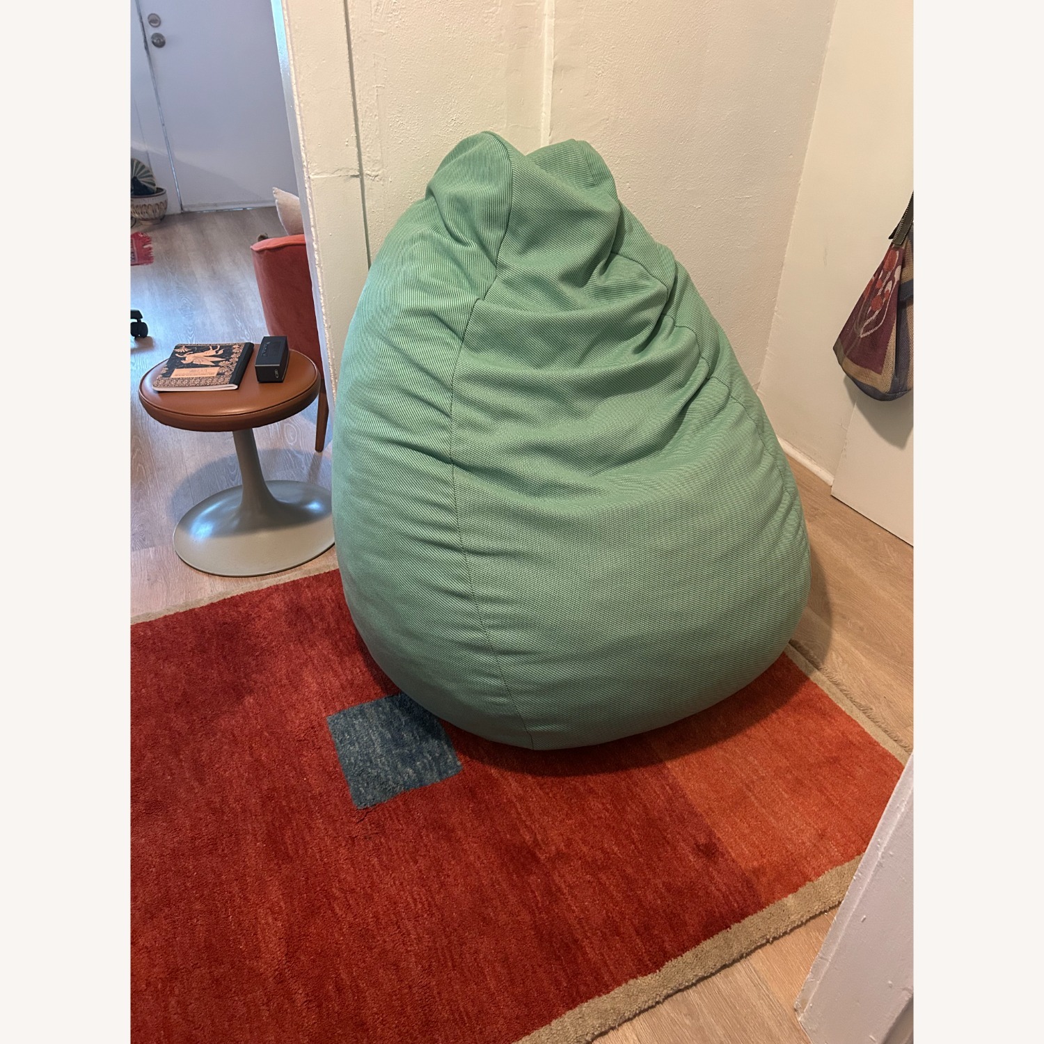 Floyd Squishy Chair - AptDeco