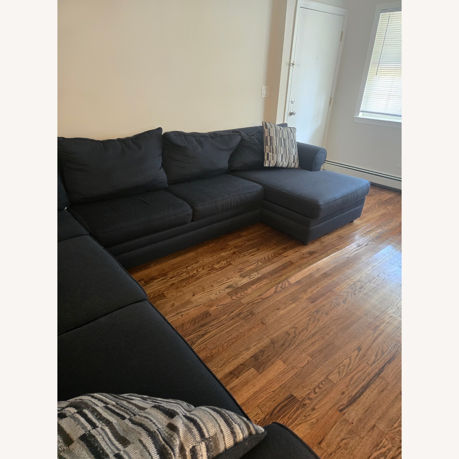 4 Piece Right Arm Facing Chaise Sectional - AptDeco