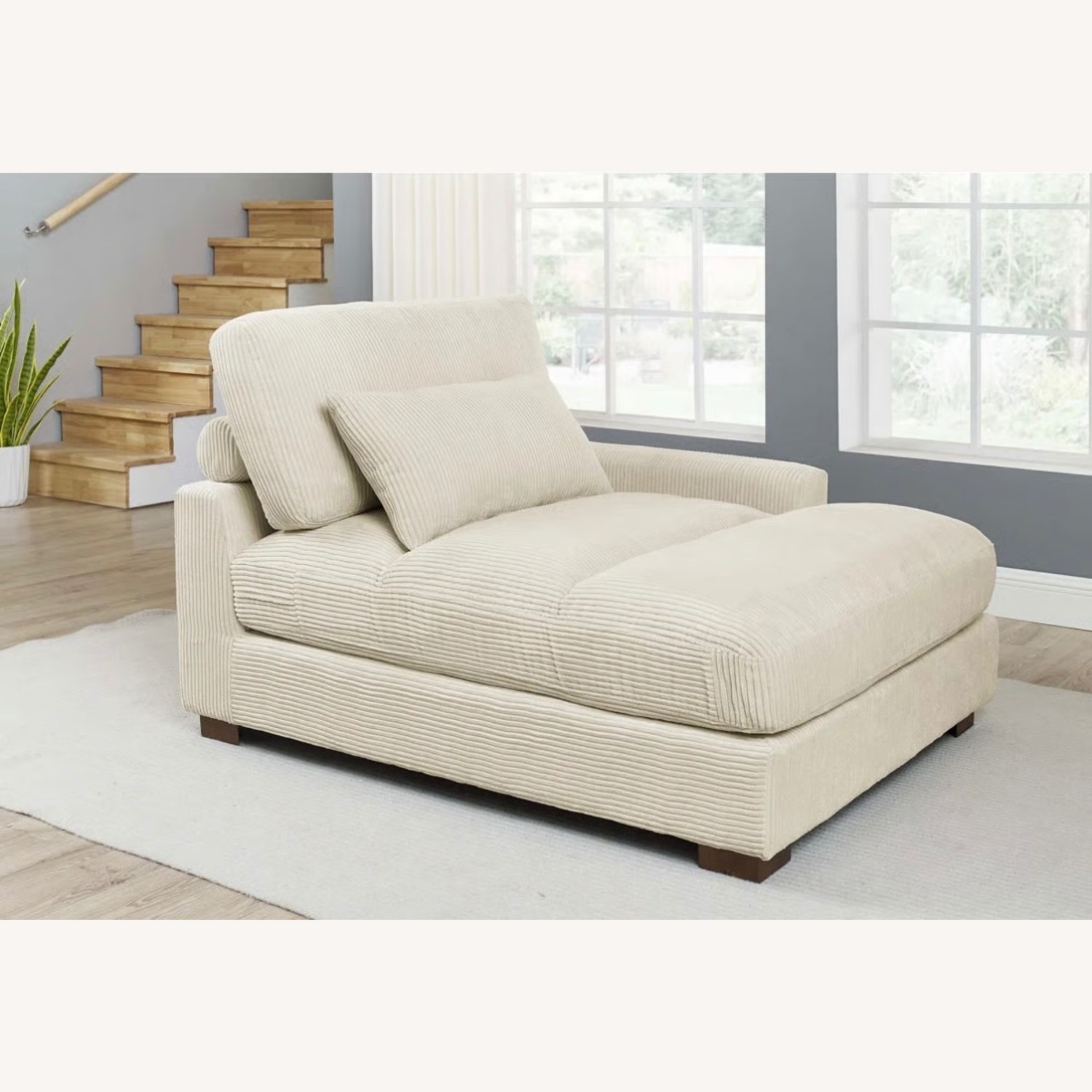 Wade Logan White Fabric Chaise Lounge - AptDeco