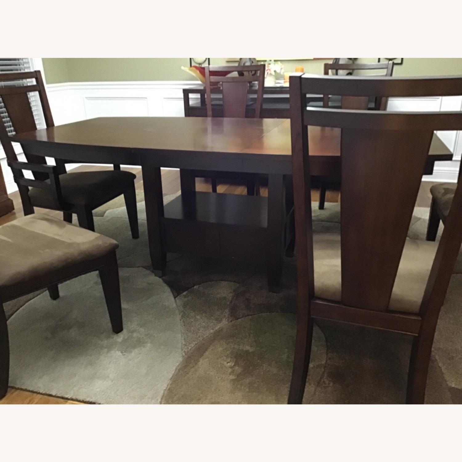 Steger’s Dining Set - AptDeco