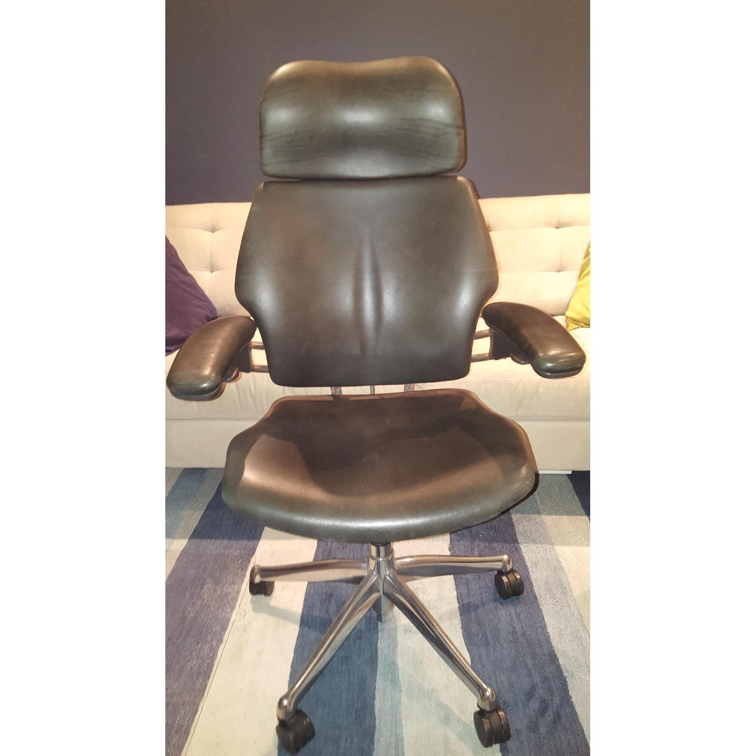 Humanscale Ergonomic Office Chair in Black - AptDeco