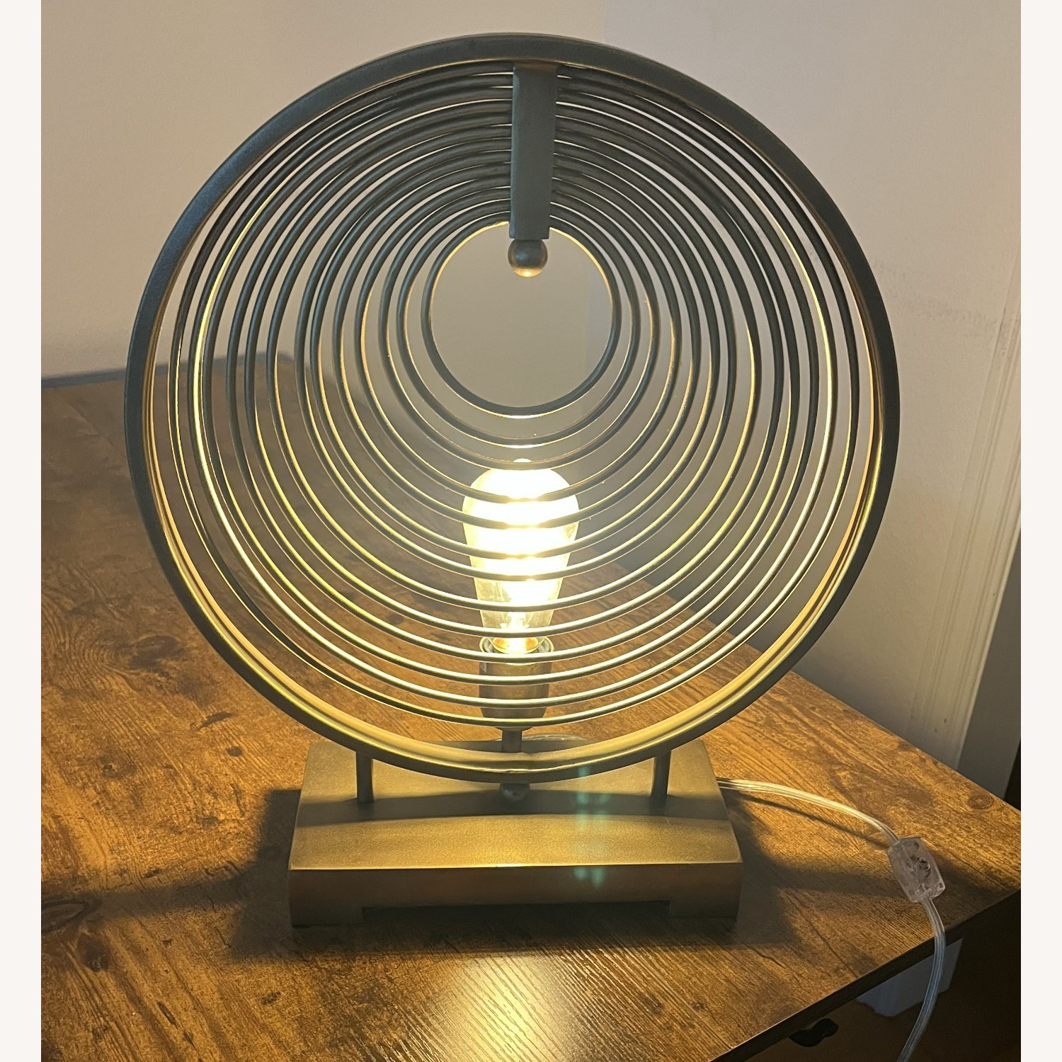 Rowan Circle Table Lamp - AptDeco
