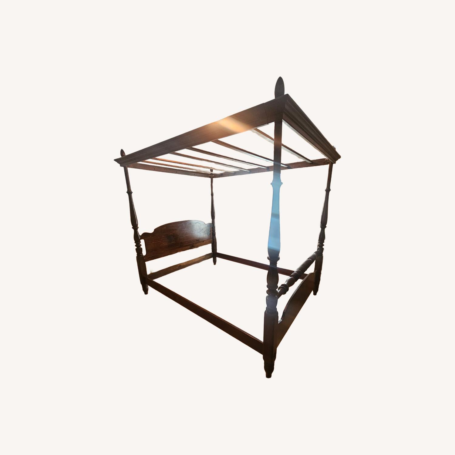 Ethan Allen American Pine Spindal Canopy Bed - AptDeco