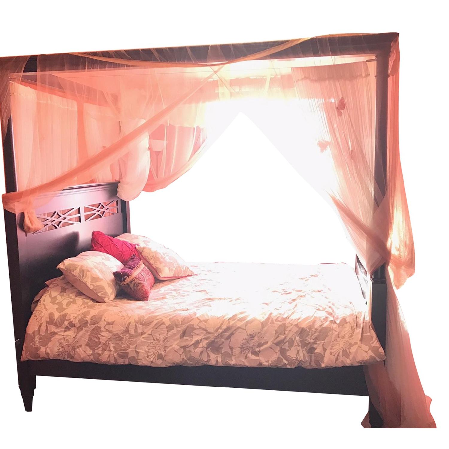 St regis canopy bed store
