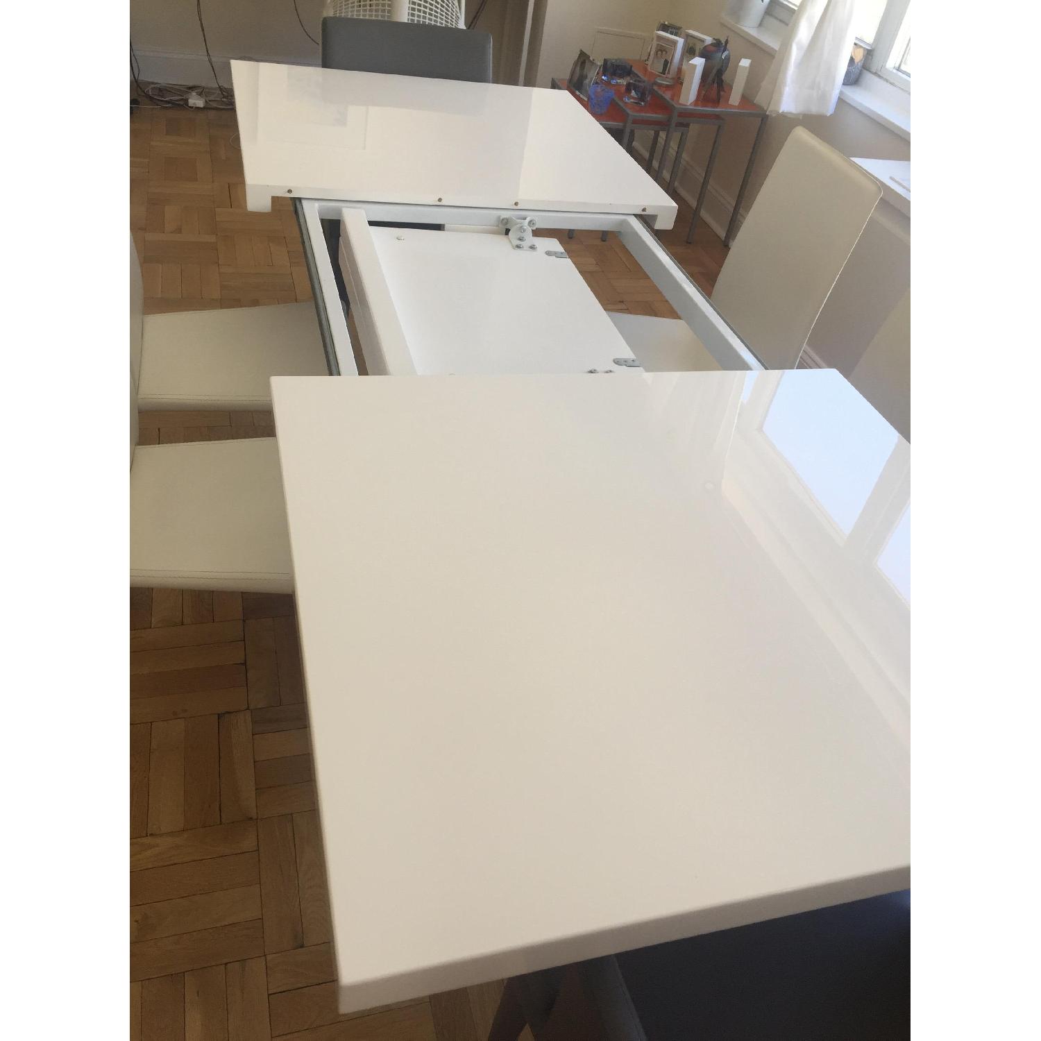 Modani Lexington Extendable Mid Century Modern Dining Table in White ...