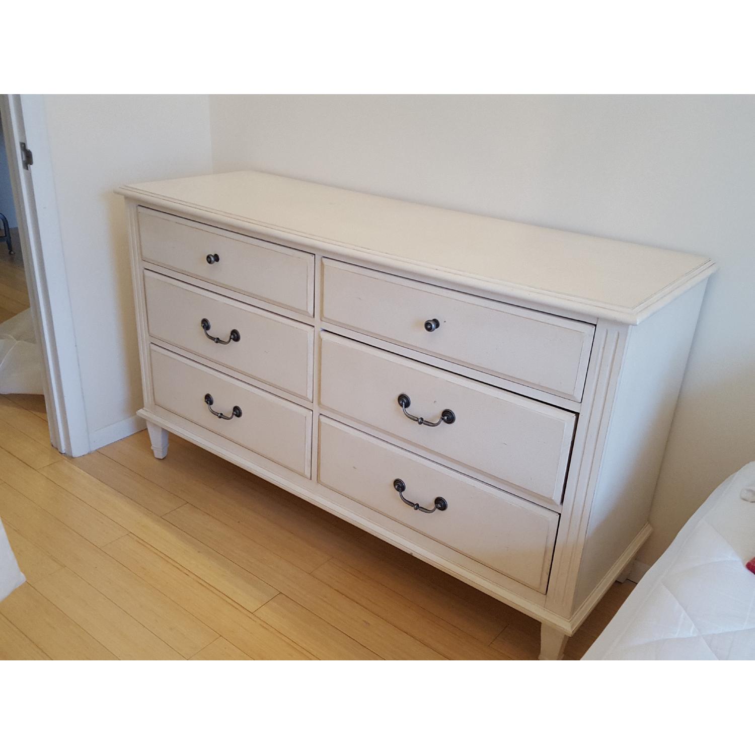 Ethan Allen Jason Dresser in Ivory Color - AptDeco