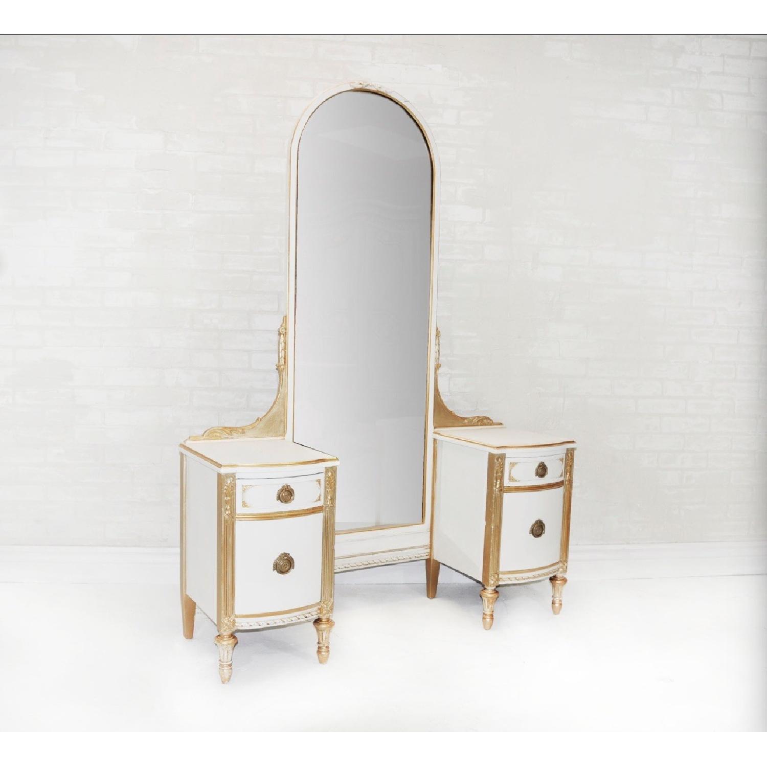 Sligh Antique Makeup Vanity in White & Gold - AptDeco