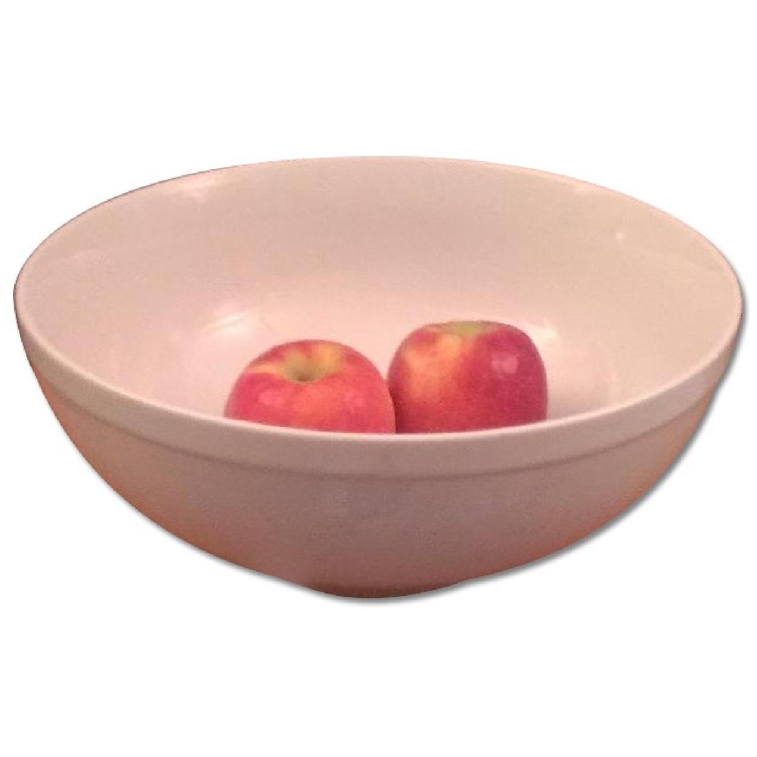 White Ceramic Fruit Bowl - AptDeco
